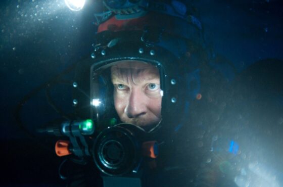 10 Underwater Movies You Need to Watch • The Awesome One